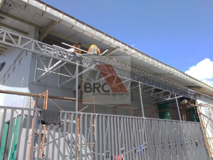 Model Setengah Pelana / Gewel – Bali Roofing